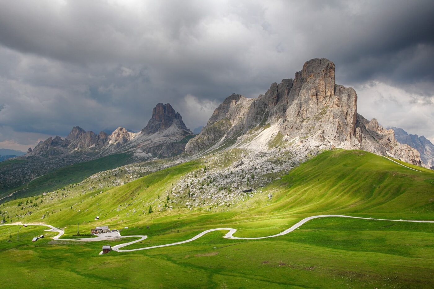 A Complete Guide to The Dolomites in Italy | i Heart Italy